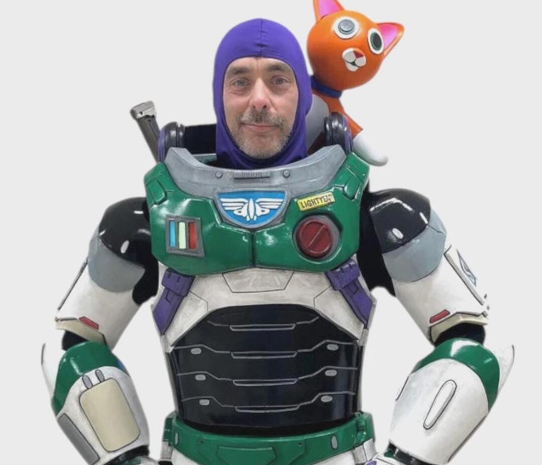 Buzz Lightyear Space Suit Armor EVA Foam Pepakura File Templates ...