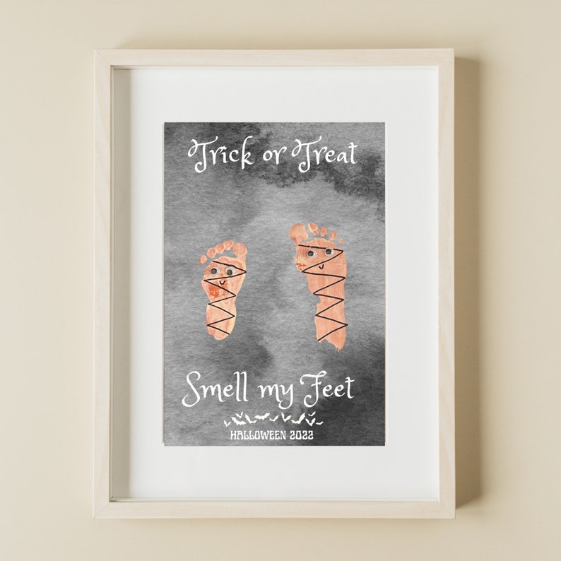 Halloween Footprint Art, Trick or Treat Smell My Feet Footprint Craft ...