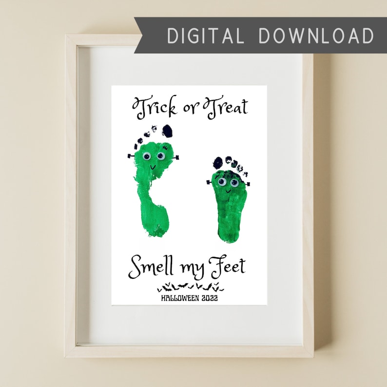 Halloween Footprint Art, Trick or Treat Smell My Feet Footprint Craft ...