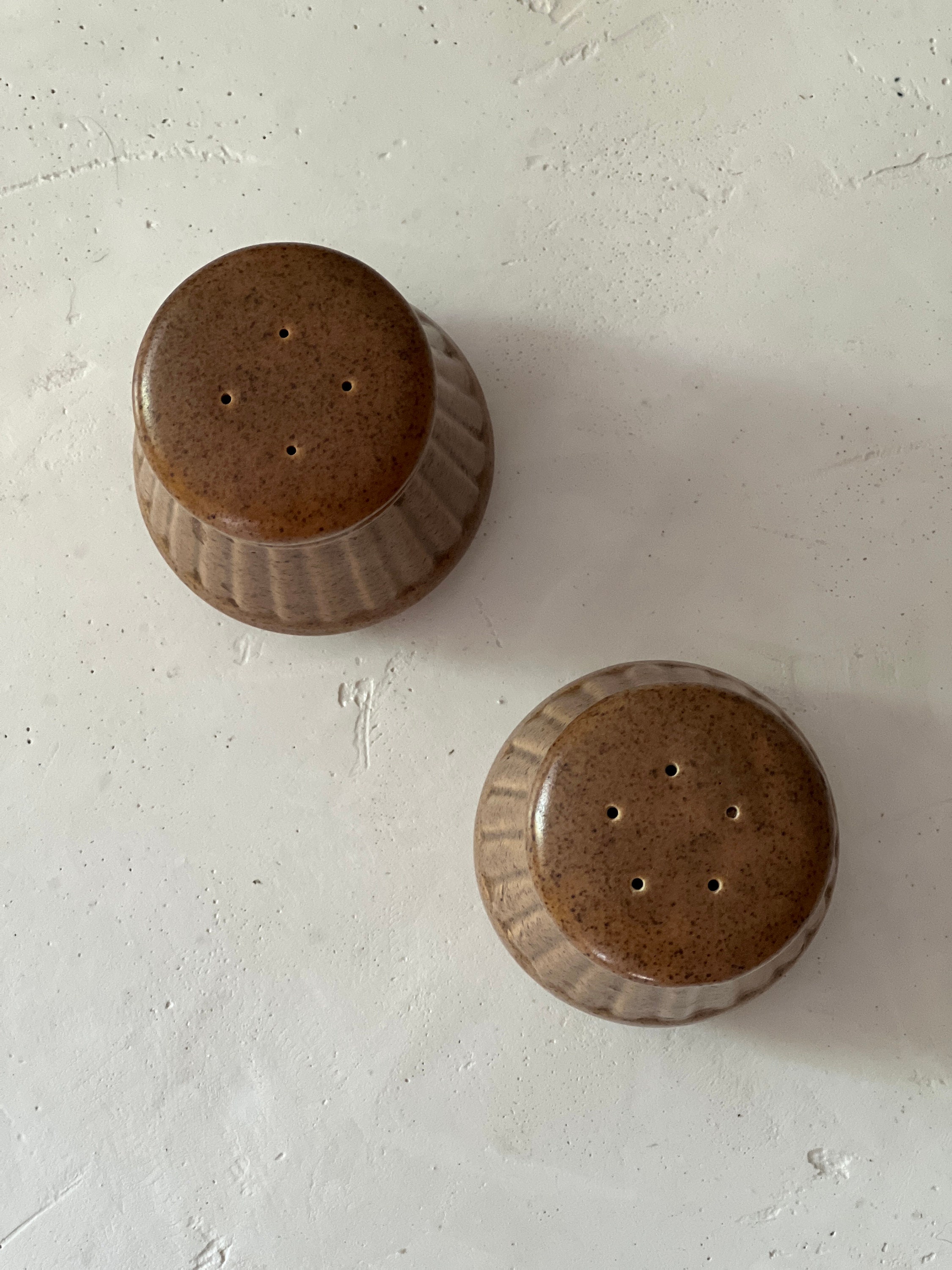 Vintage Set of Western Monmouth Pottery Salt & Pepper Shakers - Etsy
