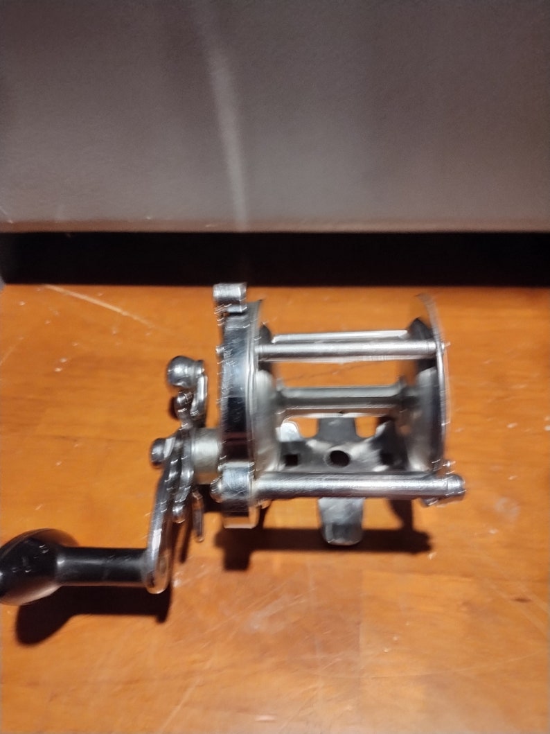 Vintage Pflueger Rocket Reel - Etsy