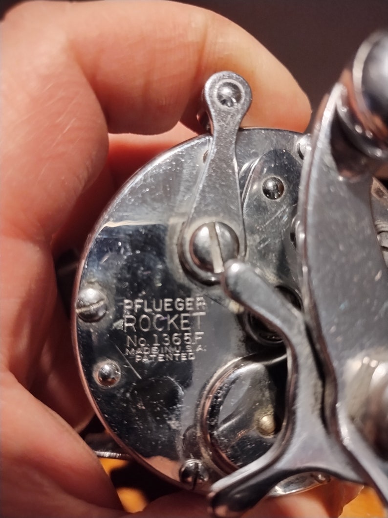 Vintage Pflueger Rocket Reel - Etsy