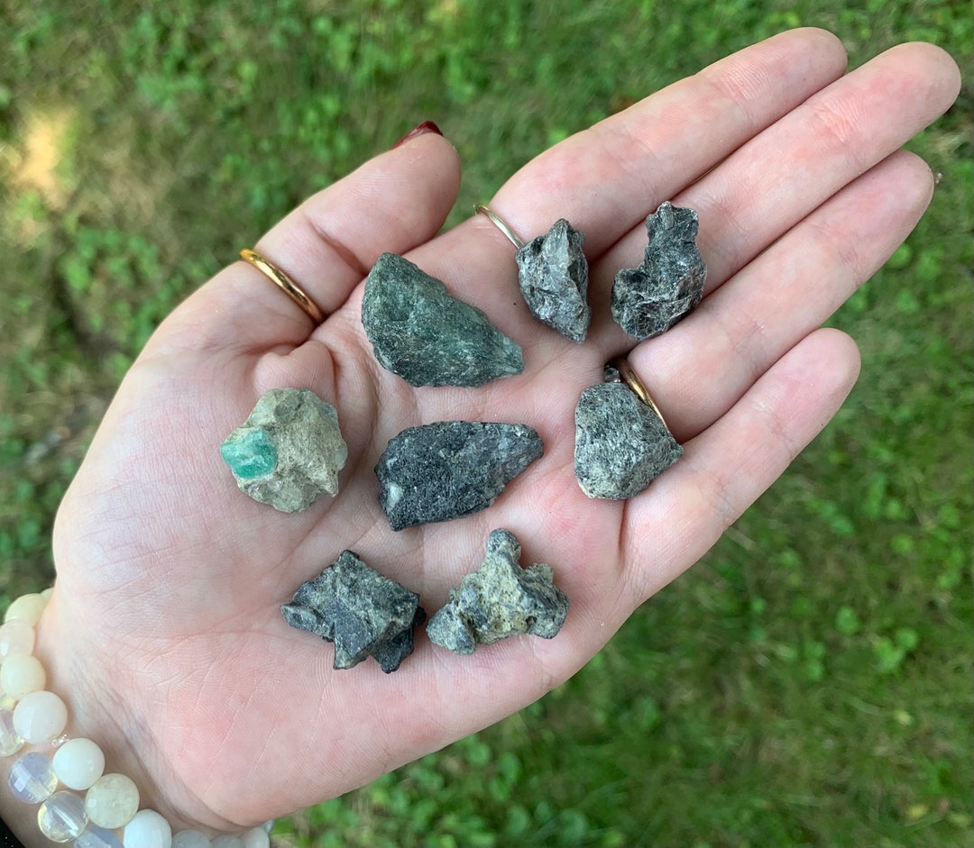 Raw Emerald Chips - Etsy