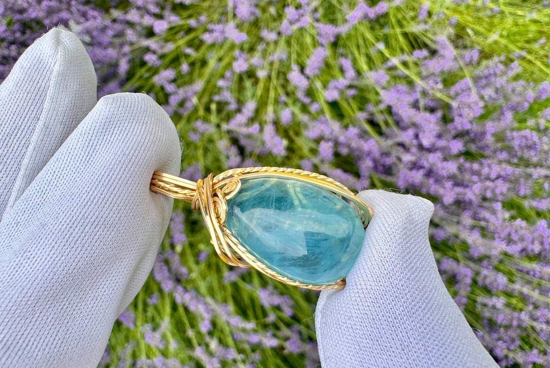 AQUAMARINE, 14 Carat Unique Gold Pendant With 25ct High Quality ...