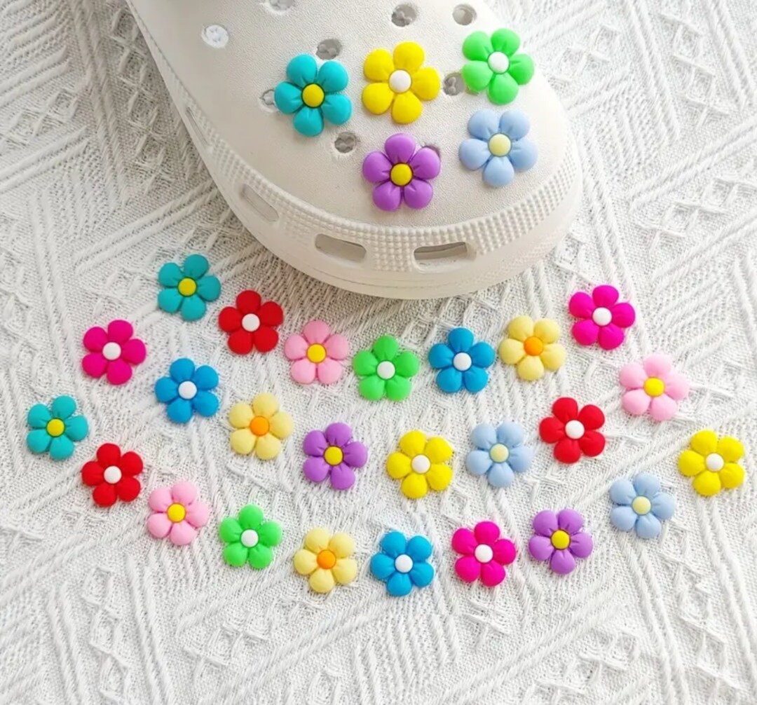 10 Pcs Assorted Cute Flower Jibbitz - Etsy