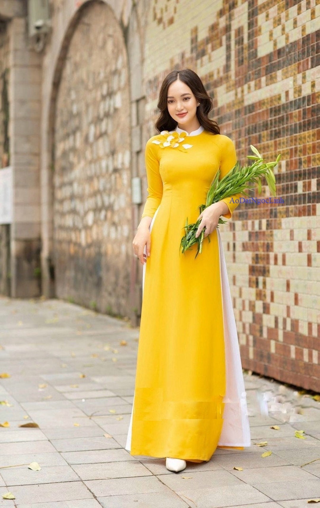 Pre-make Vietnamese Traditional Ao Dai, Yellow Ao Dai, Flowered Ao Dai Are Luxurious. High ...