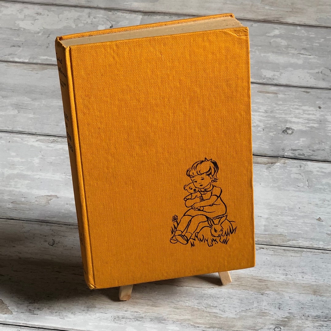 Tales of Green Hedges. by Enid Blyton. Dean and Sons. 1946 - Etsy