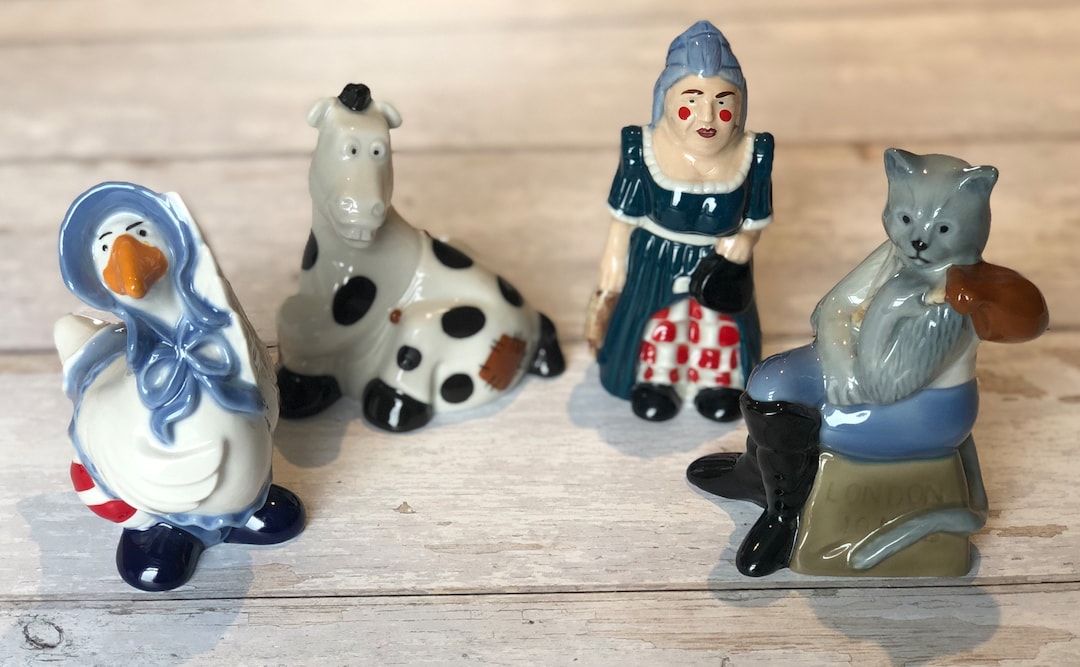 Wade Pantomime Series Complete Set of 4 Figures. Collectors Club 1997 ...