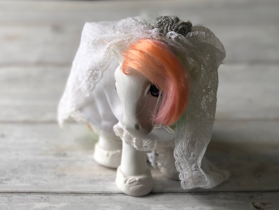 Joey Confetti Pony