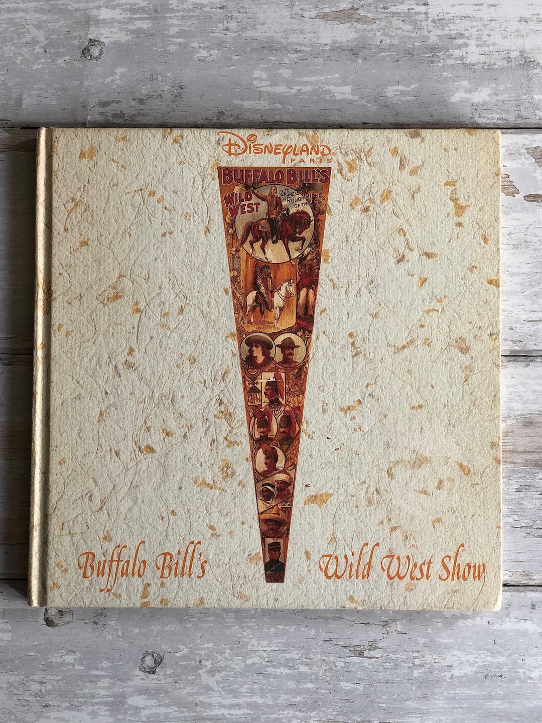 Disneyland Paris Buffalo Bill's Wild West American Show Livro de capa ...