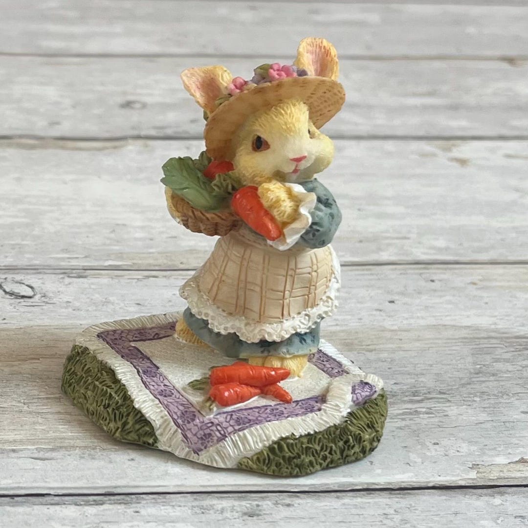 The Leonardo Collection - Busy Bunnies - Picnic Bunny Rabbit Figurine ...