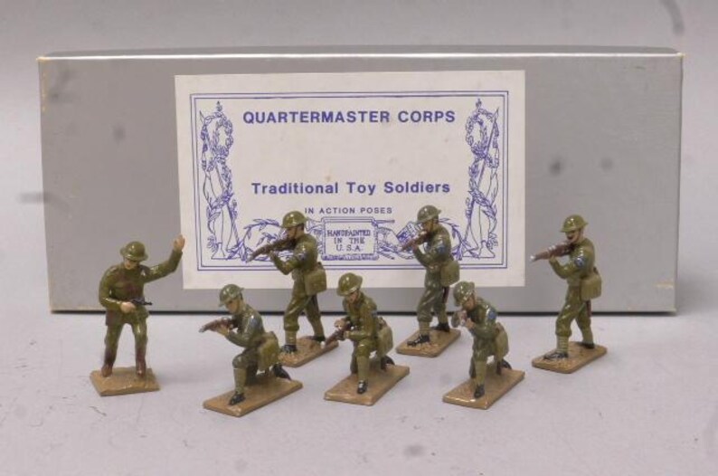 Quartermaster Corps British Infantry Standing Kneeling Firing With ...