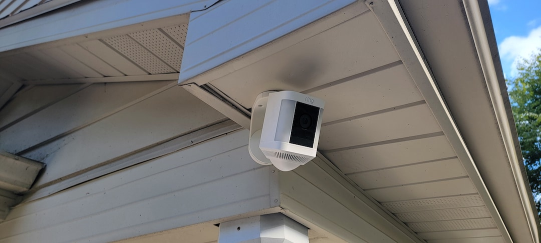 Ring Spotlight Cam Plus Soffit, Eave, and Ceiling Mount - Etsy