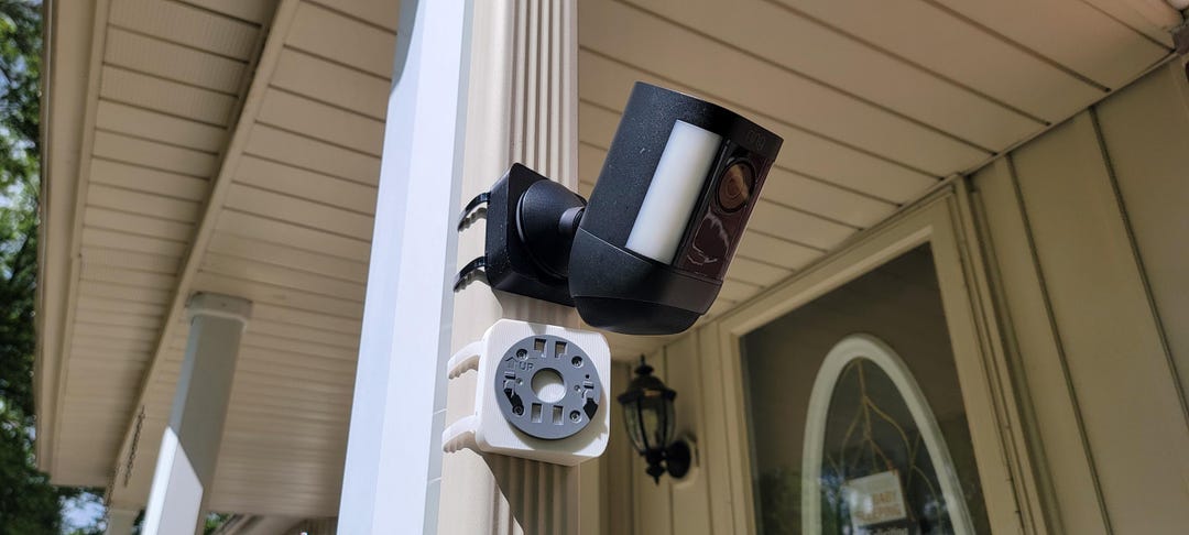 15D Side Angle Downspout Mount for RING Spotlight Pro Camera - Etsy