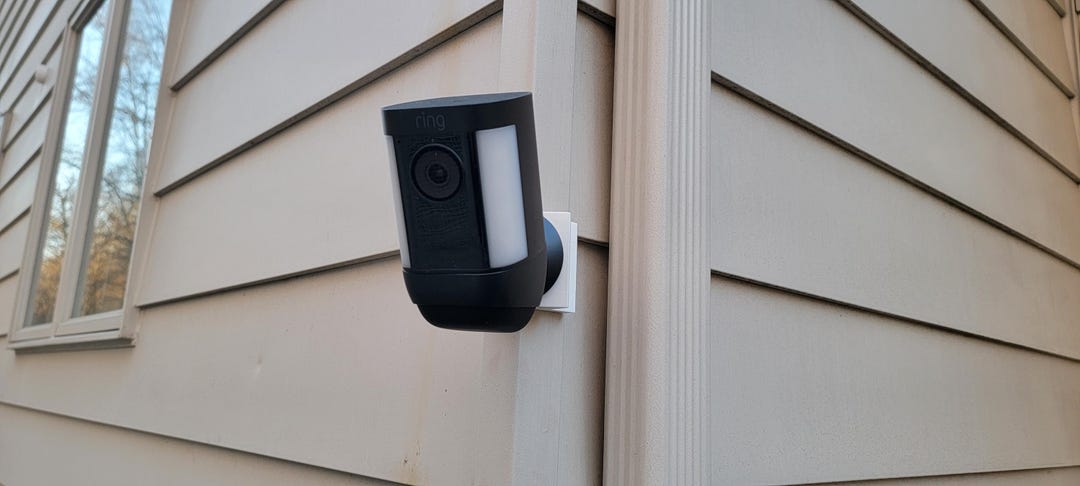 Ring Spotlight Camera PRO Corner Bracket - Vinyl Siding Mount - Solar ...