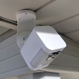 Ring Spotlight Cam Plus Soffit, Eave, and Ceiling Mount - Etsy