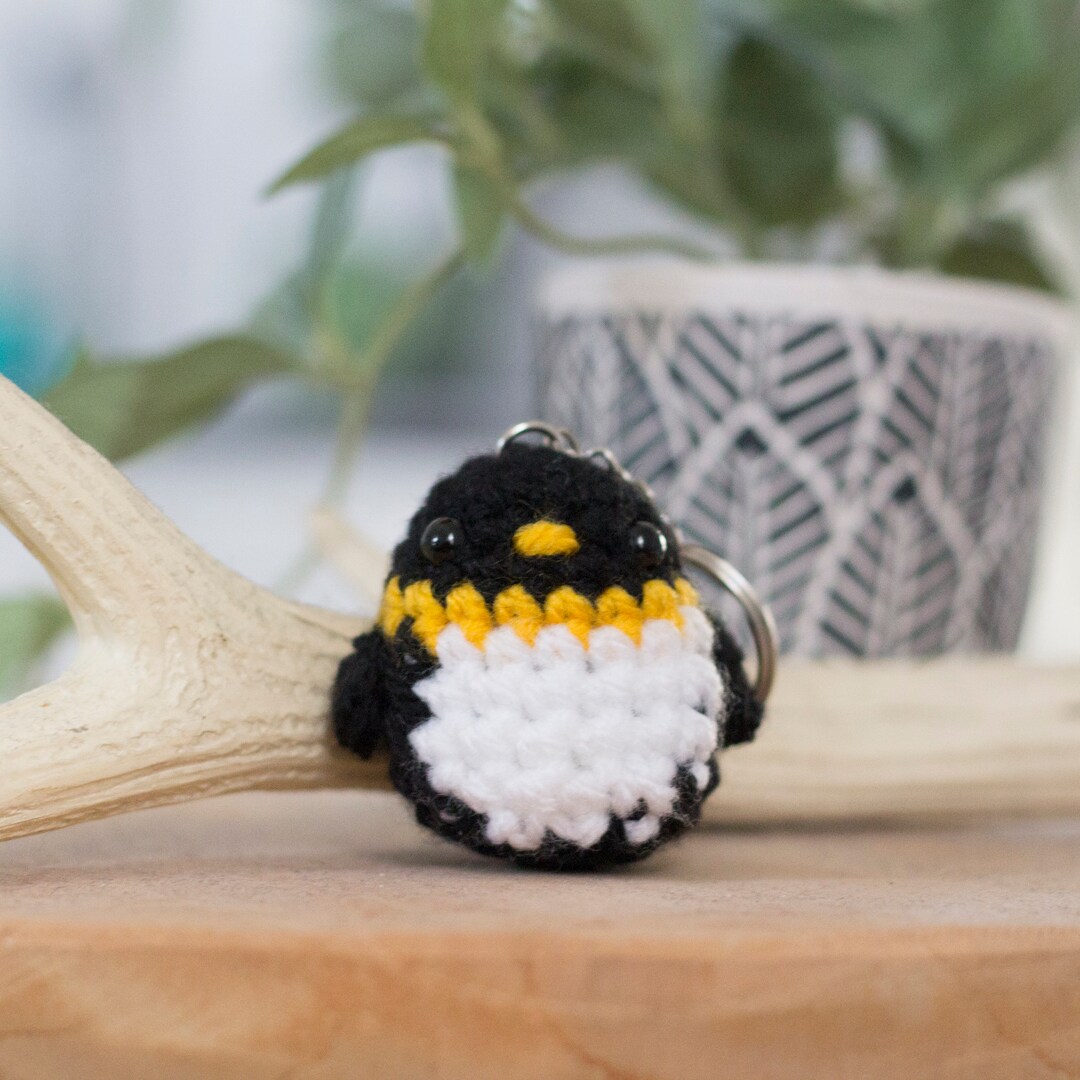 Emperor Penguin | Amigurumi Crochet Keychain | Stuffed Yarn Toy Plush ...