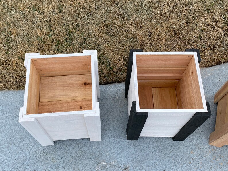 18 Adjustable Shelf or Fixed Shelf Cedar Picket Planter - Etsy