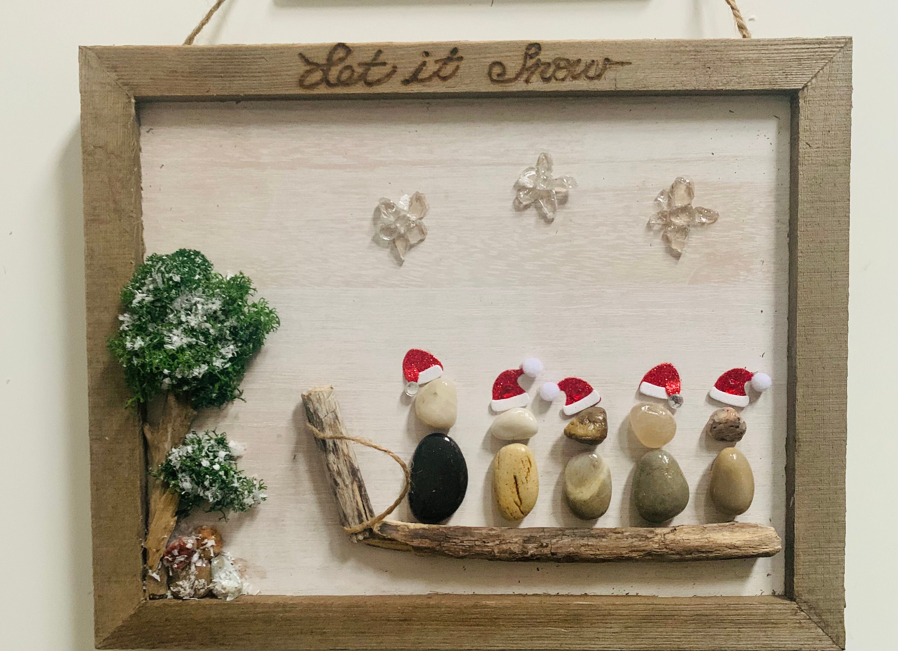 RUSTIC WOOD Hanging Plaque With Decorative Personalized Pebble Art ...