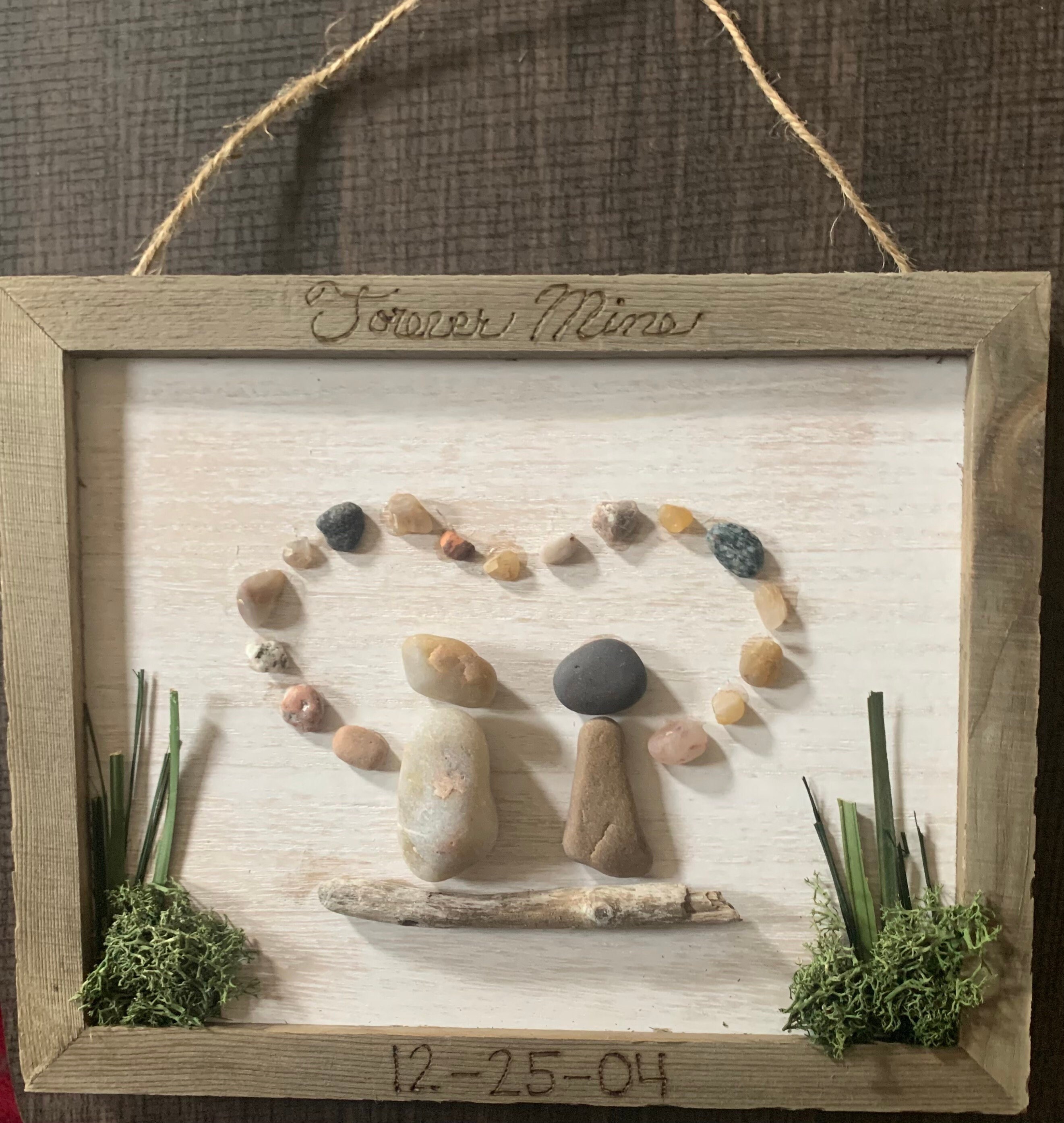 RUSTIC WOOD Hanging Plaque With Decorative Personalized Pebble Art ...