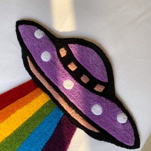 Rainbow UFO Tufted Rug / Soft and Fluffy, Custom Tuft Rug, Housewarming ...