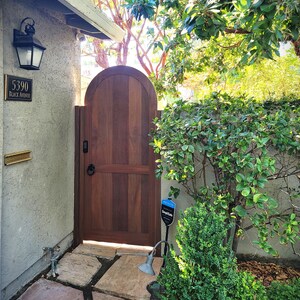 Custom Hardwood Entryway Gate - Etsy