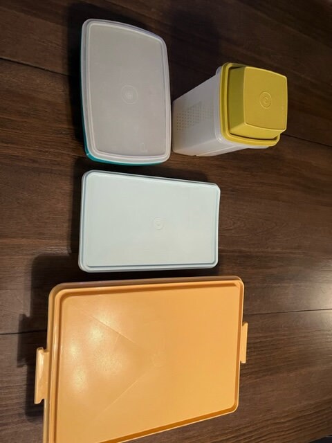 Set of 4 Vintage Tupperware, Pickle Holder Deli Olive Keeper Avocado ...