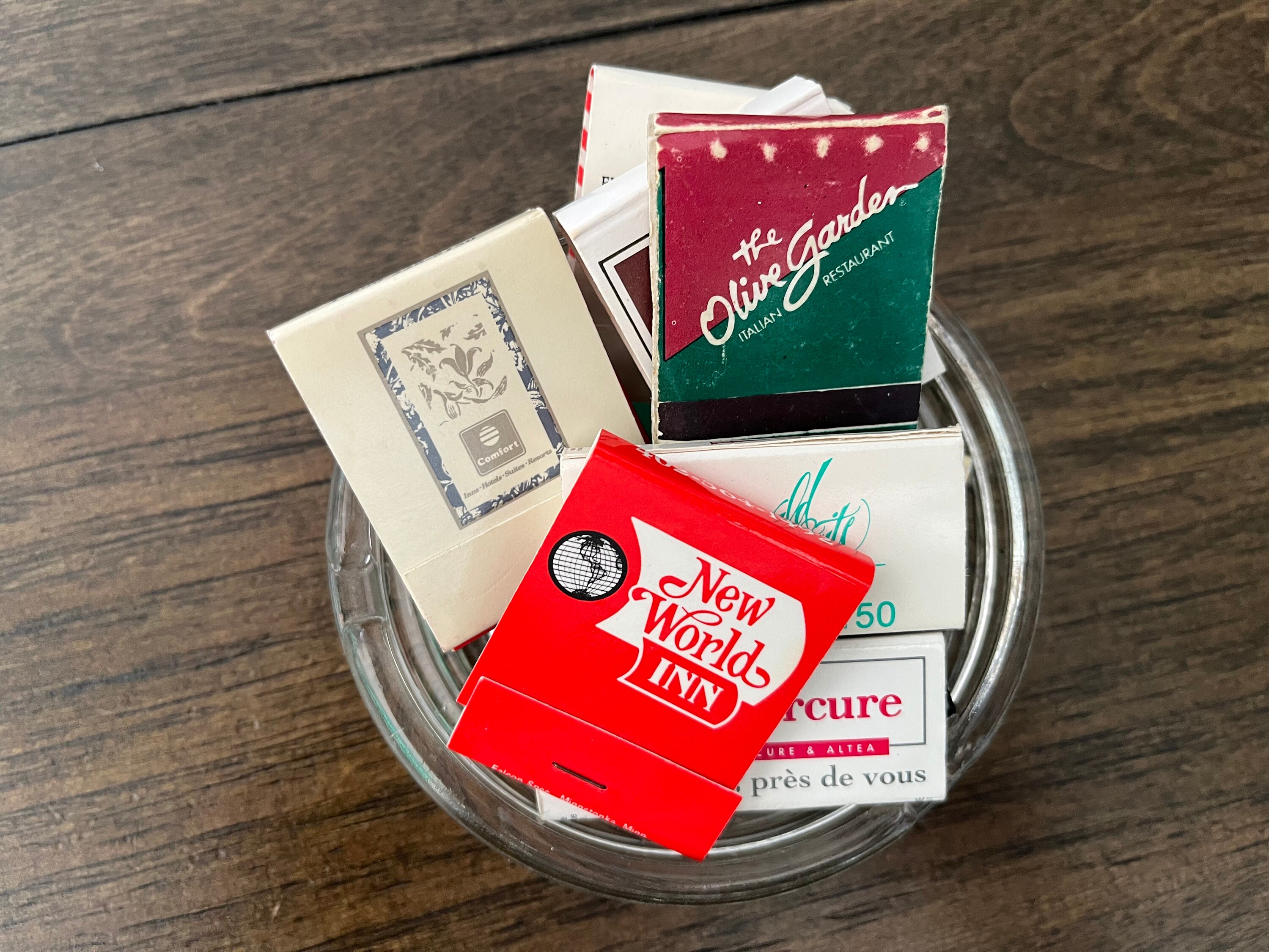 Gift Set, Match Books and Boxes With a Uv Reactive Ash Tray, Manganese ...