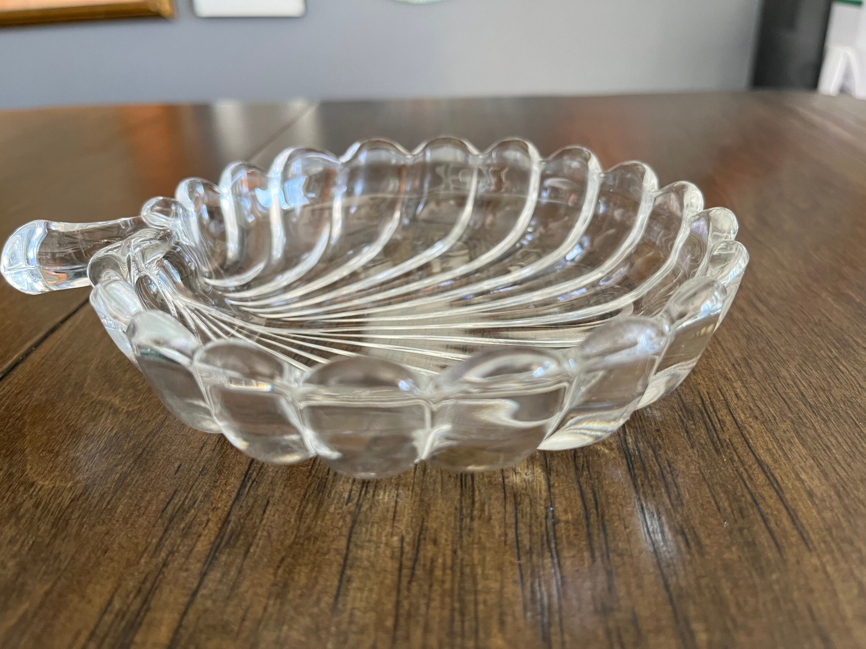 Vintage Clear Glass Leaf Dish, Uv Reactive, Glows Light Green ...