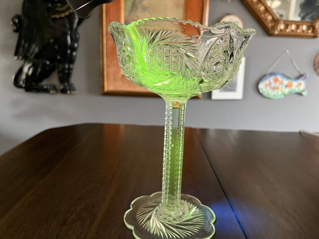 Uv Reactive Manganese Crystal Pedestal Dish 1909 Aztec - Etsy