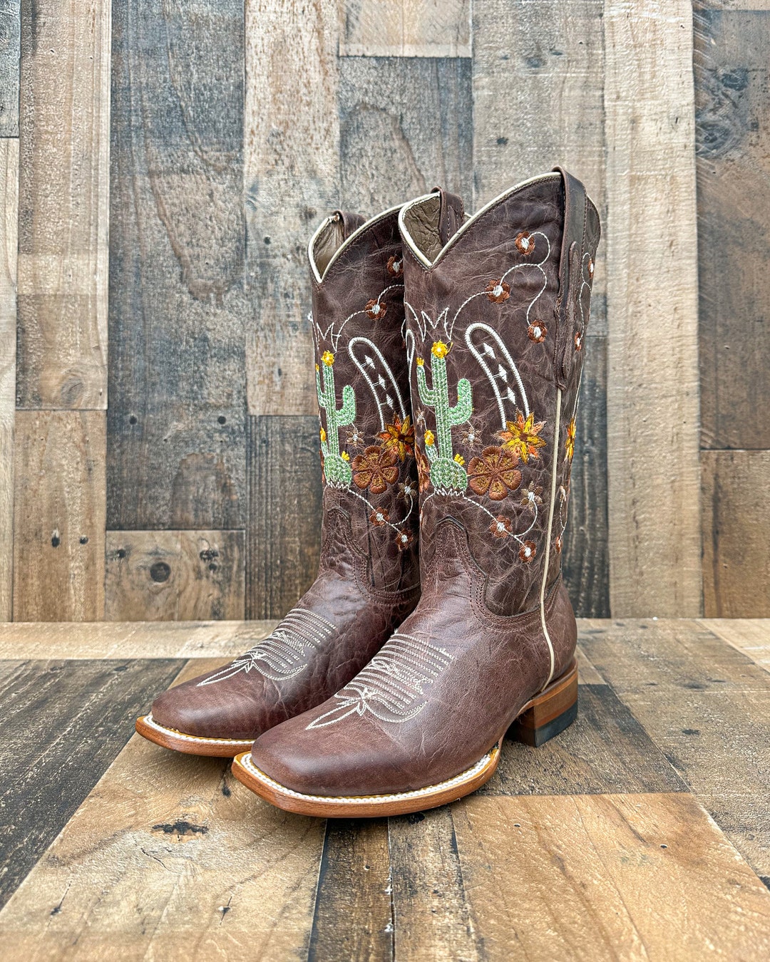 Handmade Leather Floral Embroidered Boots/ Mexican Artisanal Women's ...