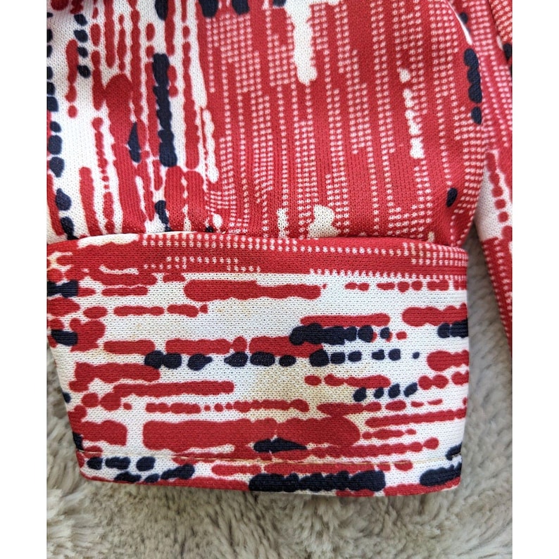 1970s Red White & Blue Abstract Print Dagger Collar Shaket W/patch ...