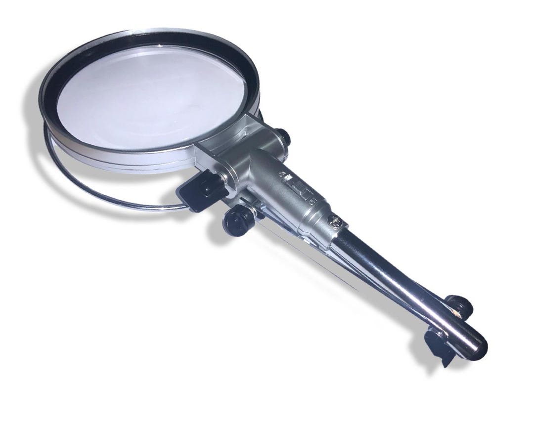 Silver Desktop Magnifying Glass With LED Light | Illuminated Large ...