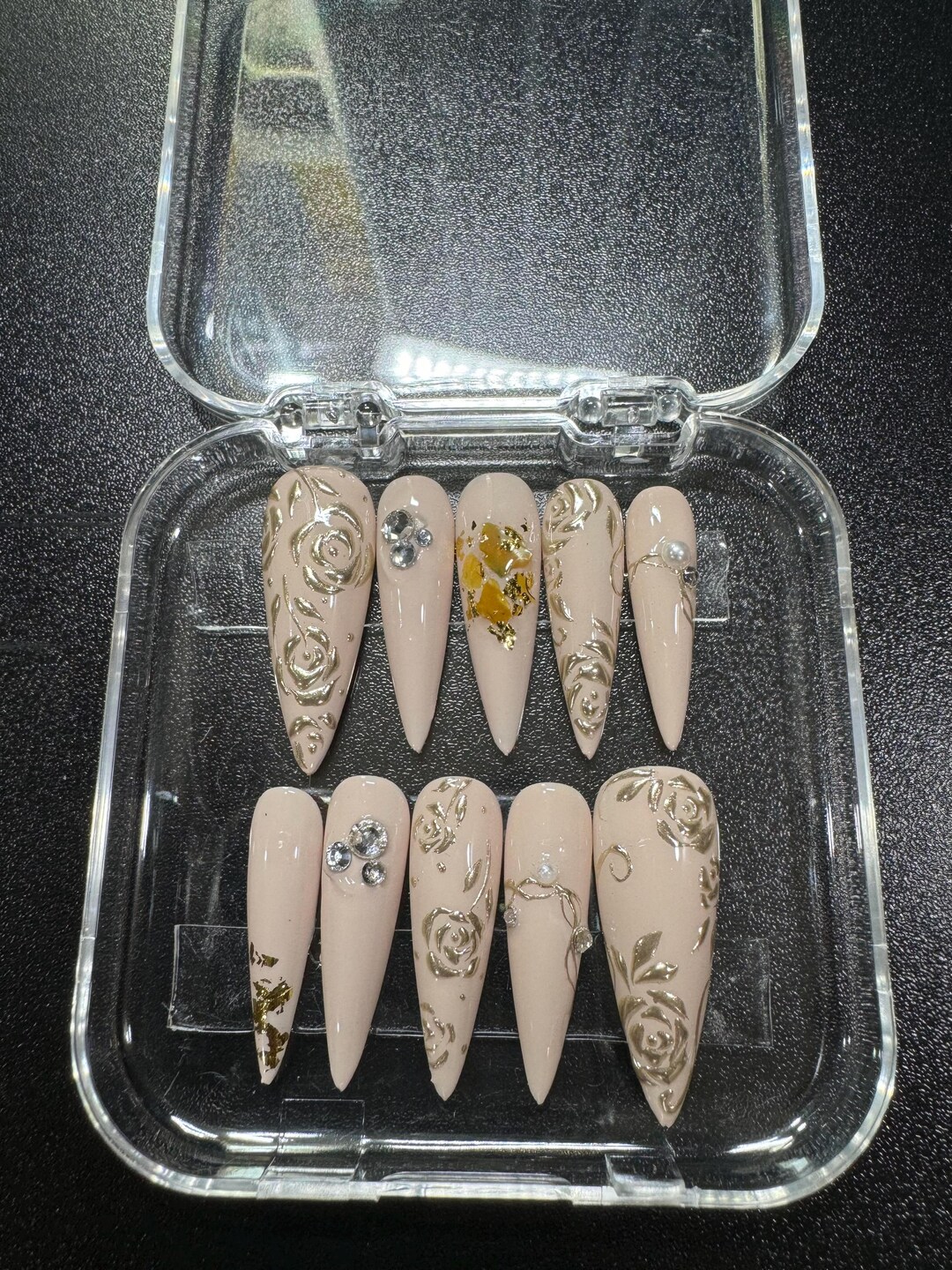 Golden Elegance | Luxury Glue on Nails | Salon Quality Fake Nails ...