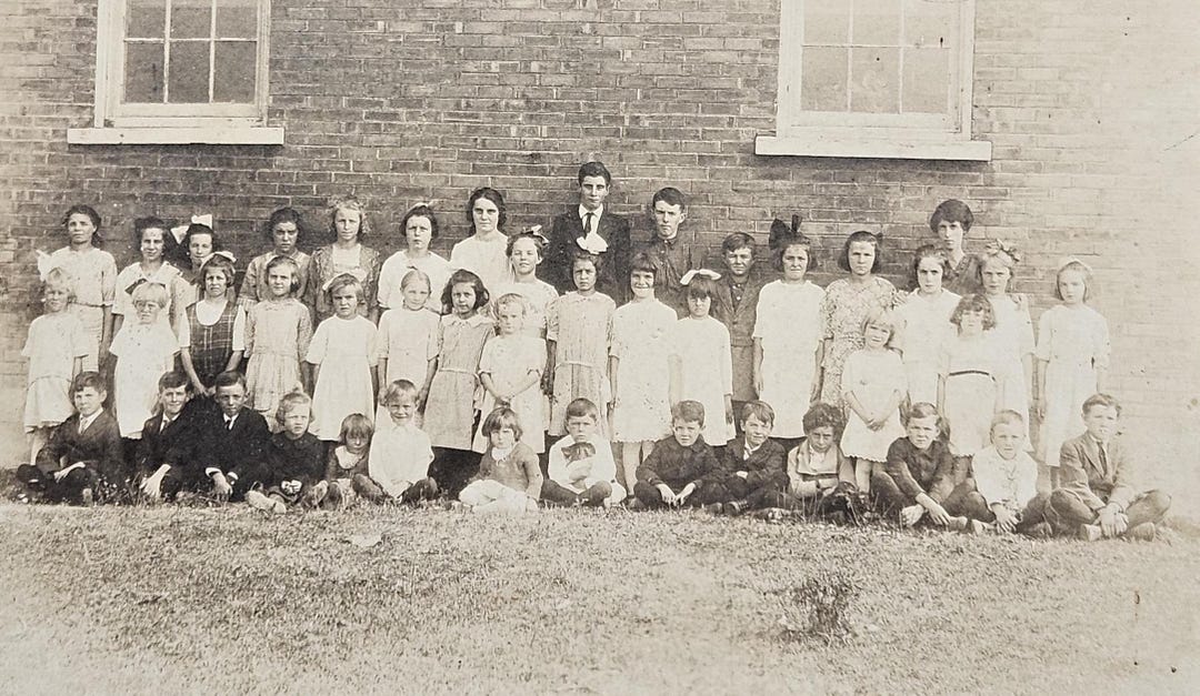 Early 1900's Class Photo...one Room Schoolhouse Picture...scone ...