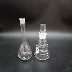 Vintage Pyrex Laboratory Glassware...large Lot of 9 Pieces...laboratory ...