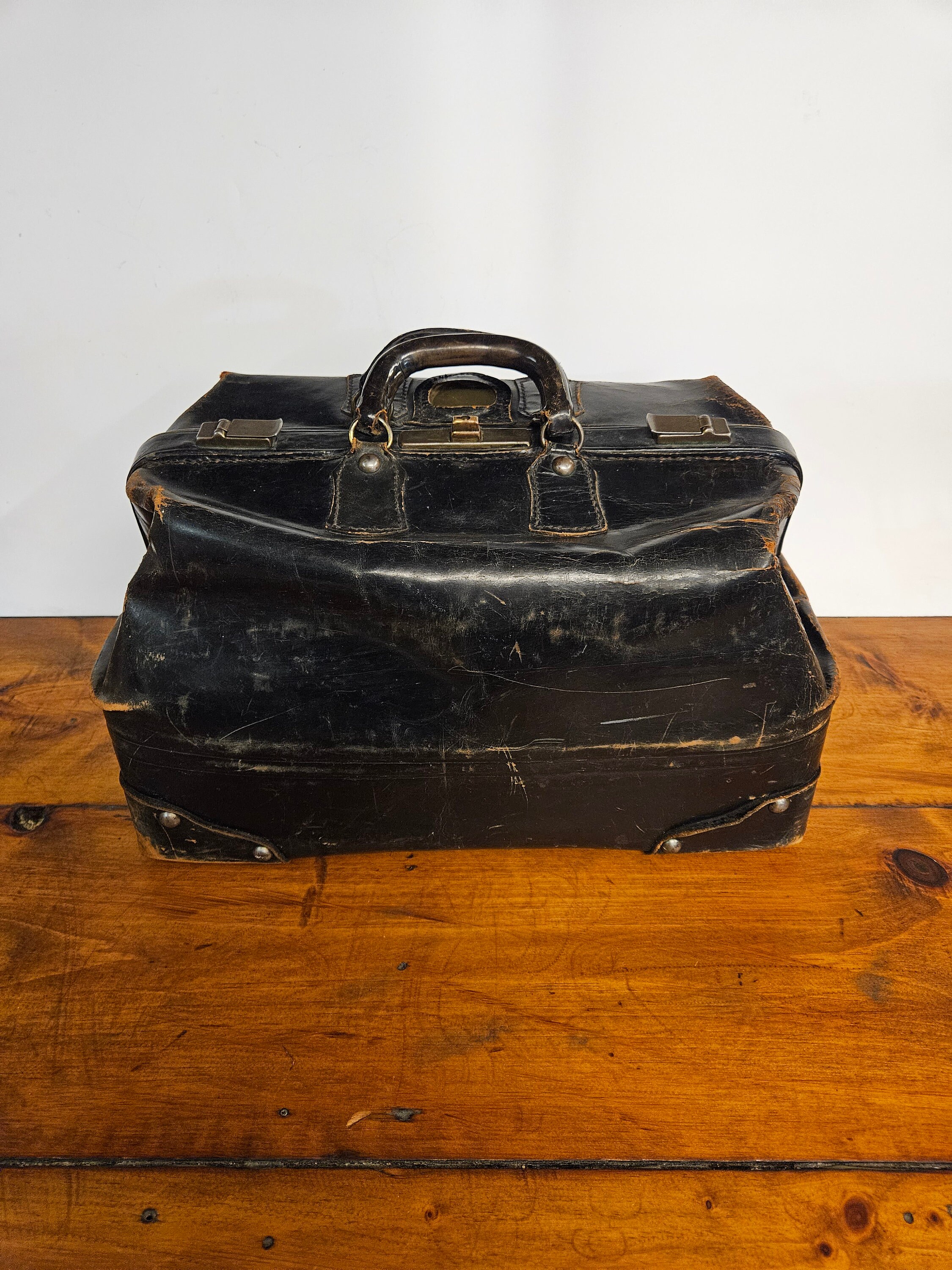 1920's Leather Doctors Medical Bag...original Old Cowhide Leather ...