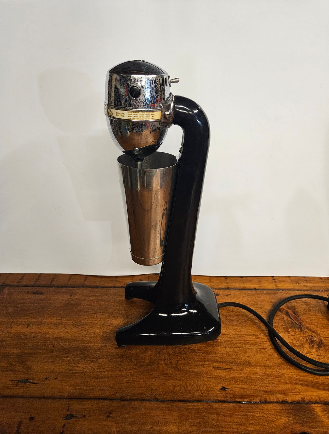Hamilton Beach Model 33 Milkshake Mixer in Black Porcelain... Early ...