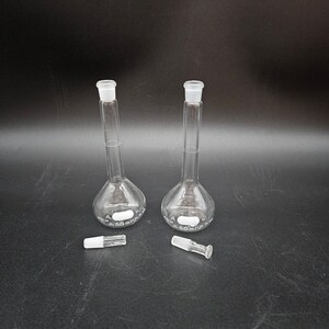 Vintage Pyrex Laboratory Glassware...large Lot of 9 Pieces...laboratory ...