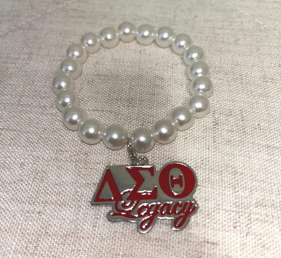 Delta Legacy Pearl Bracelet - Etsy