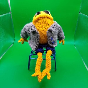 Frog and Toad Handmade Plushie Set - Etsy