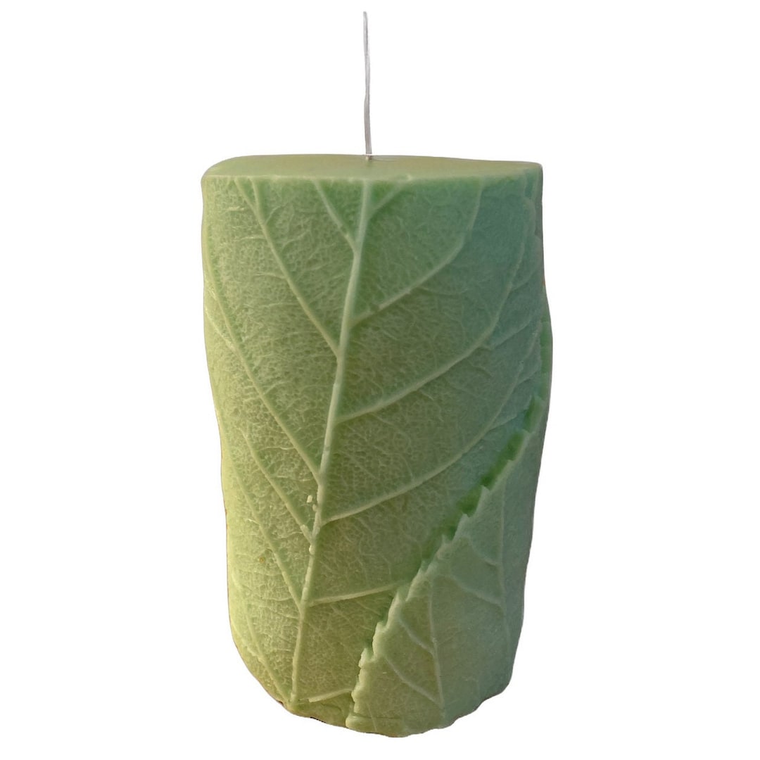 Woodlands Scented Leaf-shaped 100% Organic Wax Candle - Etsy
