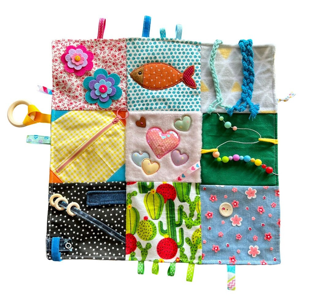 Kid Activity Play Mat, 9 Different Squares to Discover, Play Blanket ...