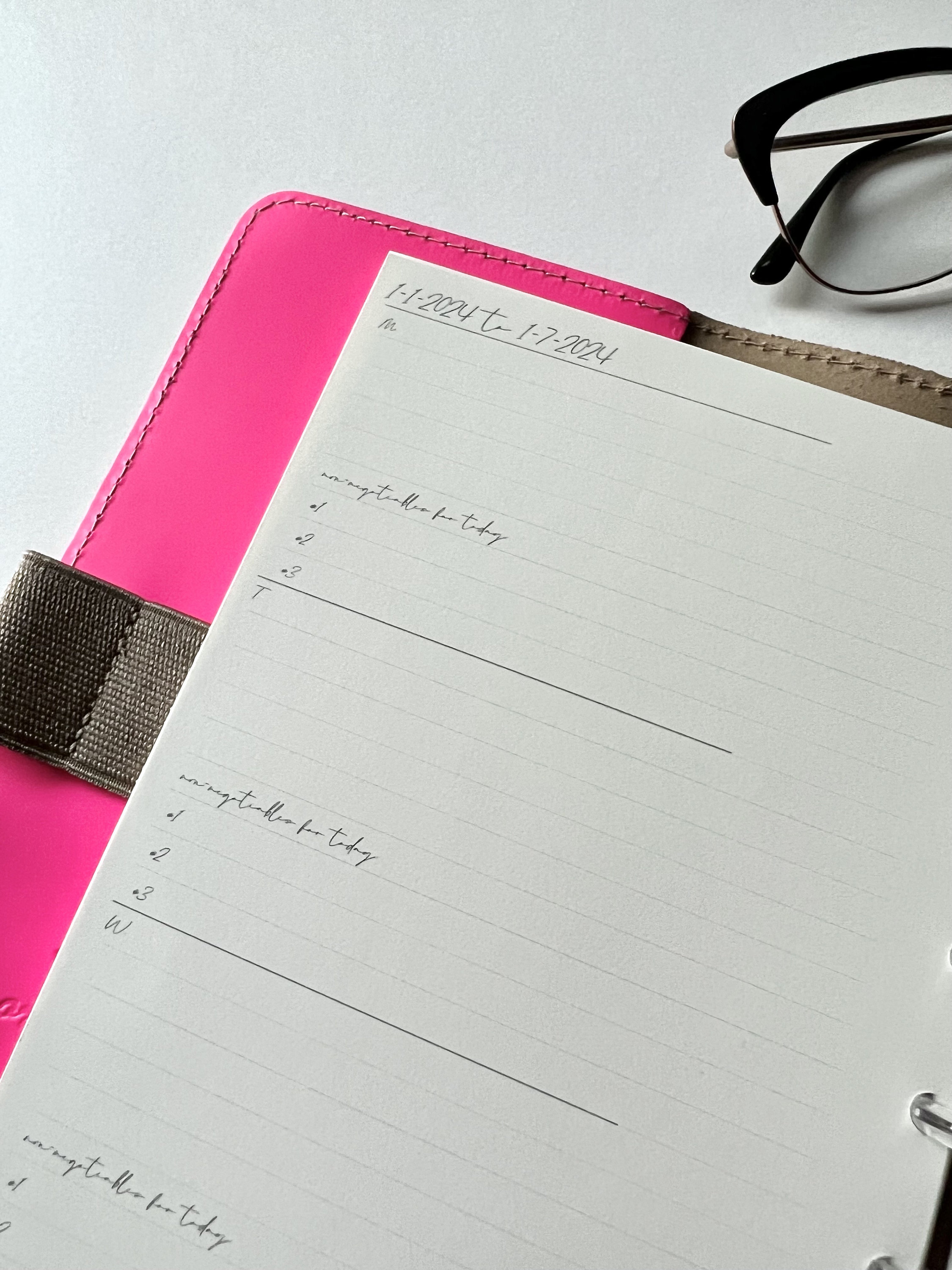 Weekly Insert Cursive Font 2024 & Undated Weekly Planner Inserts WO2P ...