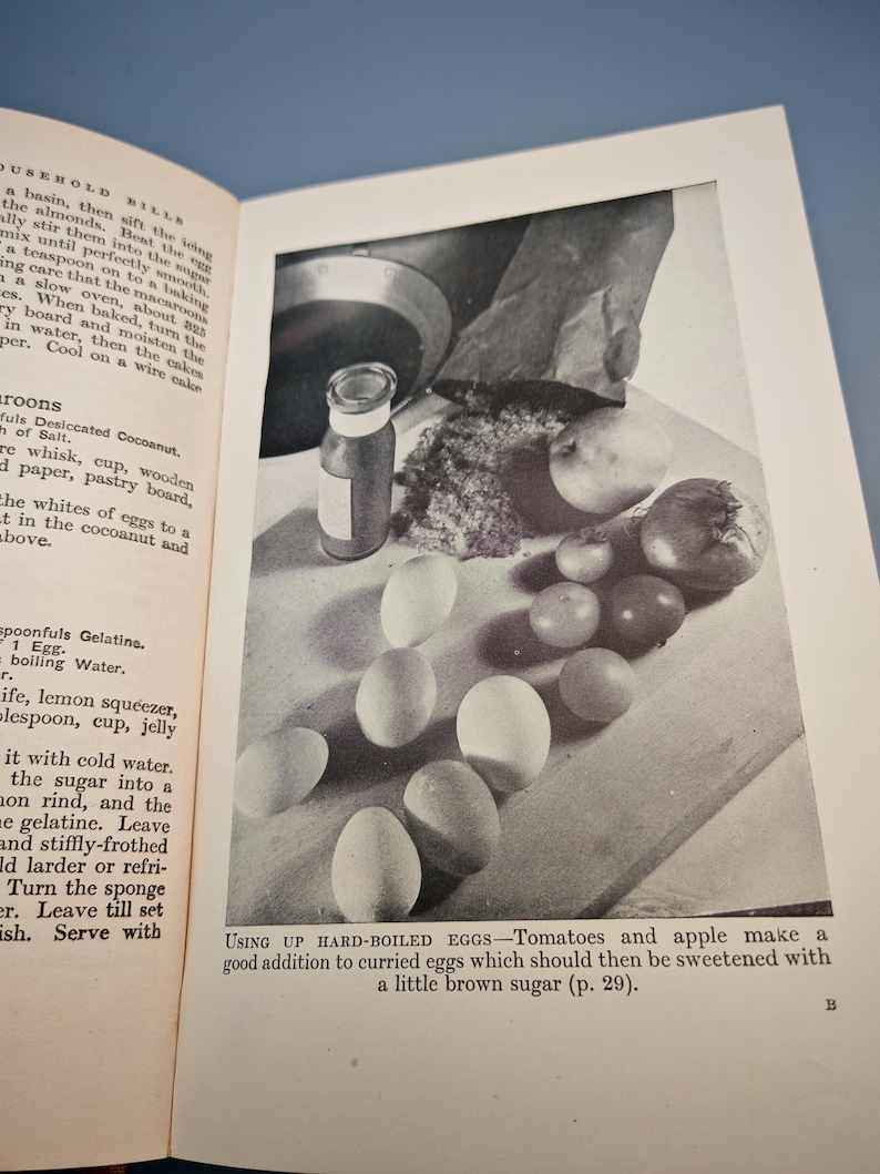 Vintage Odhams Press Limited Book / Cookery Illustrated and Household ...