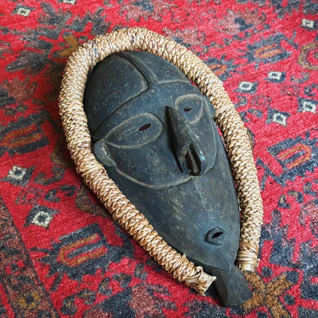 Tribal Papua New Guinea Mask, Vokeo Island - Handcrafted Wood Tribal ...