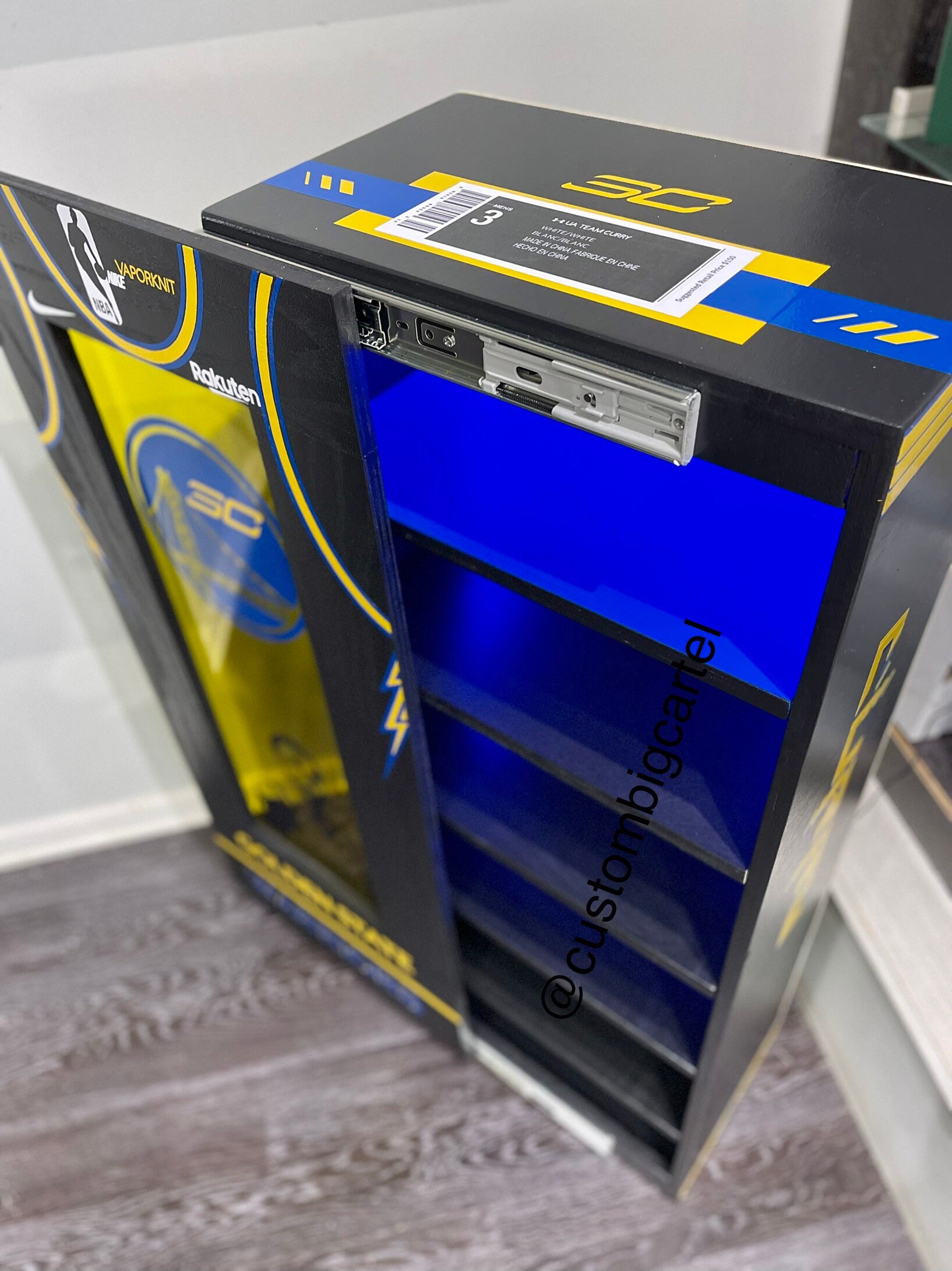 Sneaker Locker AJ 1 — Custom Big Cartel