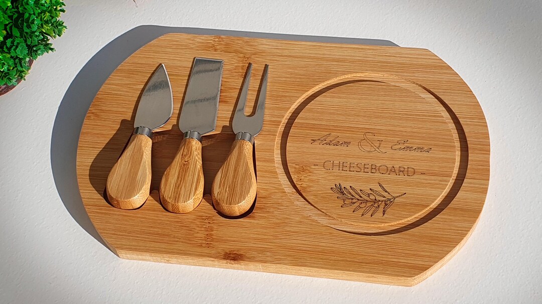 Personalised Cheese Board Gift Set. Custom Engraved Cheese Board. - Etsy