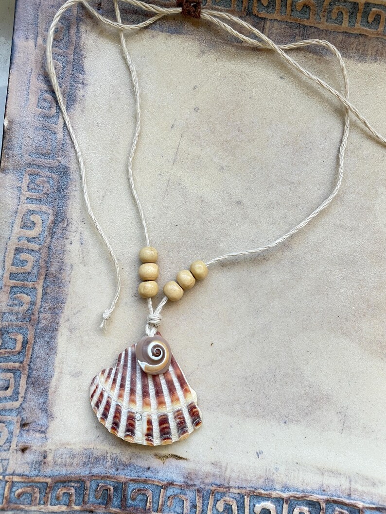 Sea Shell Necklace - Etsy