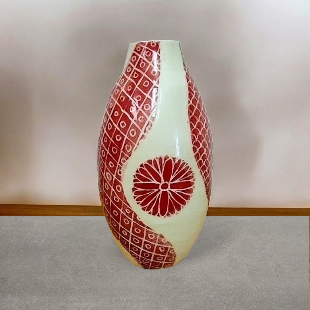 Vintage Japanese Vase Sgraffito Pottery Design 1940's Hand Carved ...